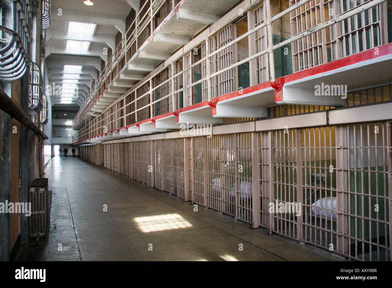 Cell block hi-res stock photography and images - Alamy