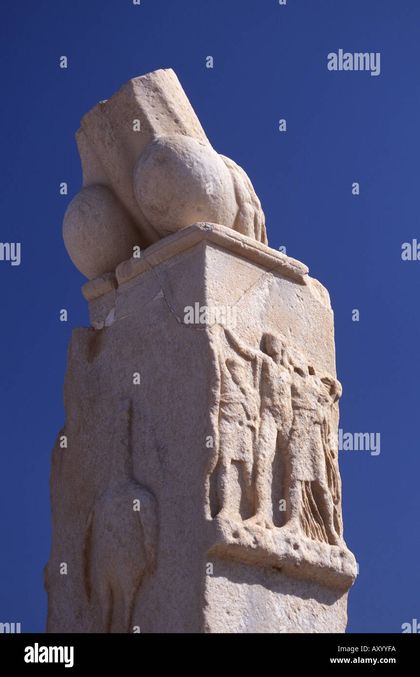 Phallus statue hi-res stock photography and images - Alamy
