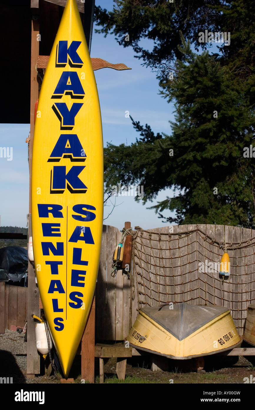Kayak rental sign hi-res stock photography and images - Alamy