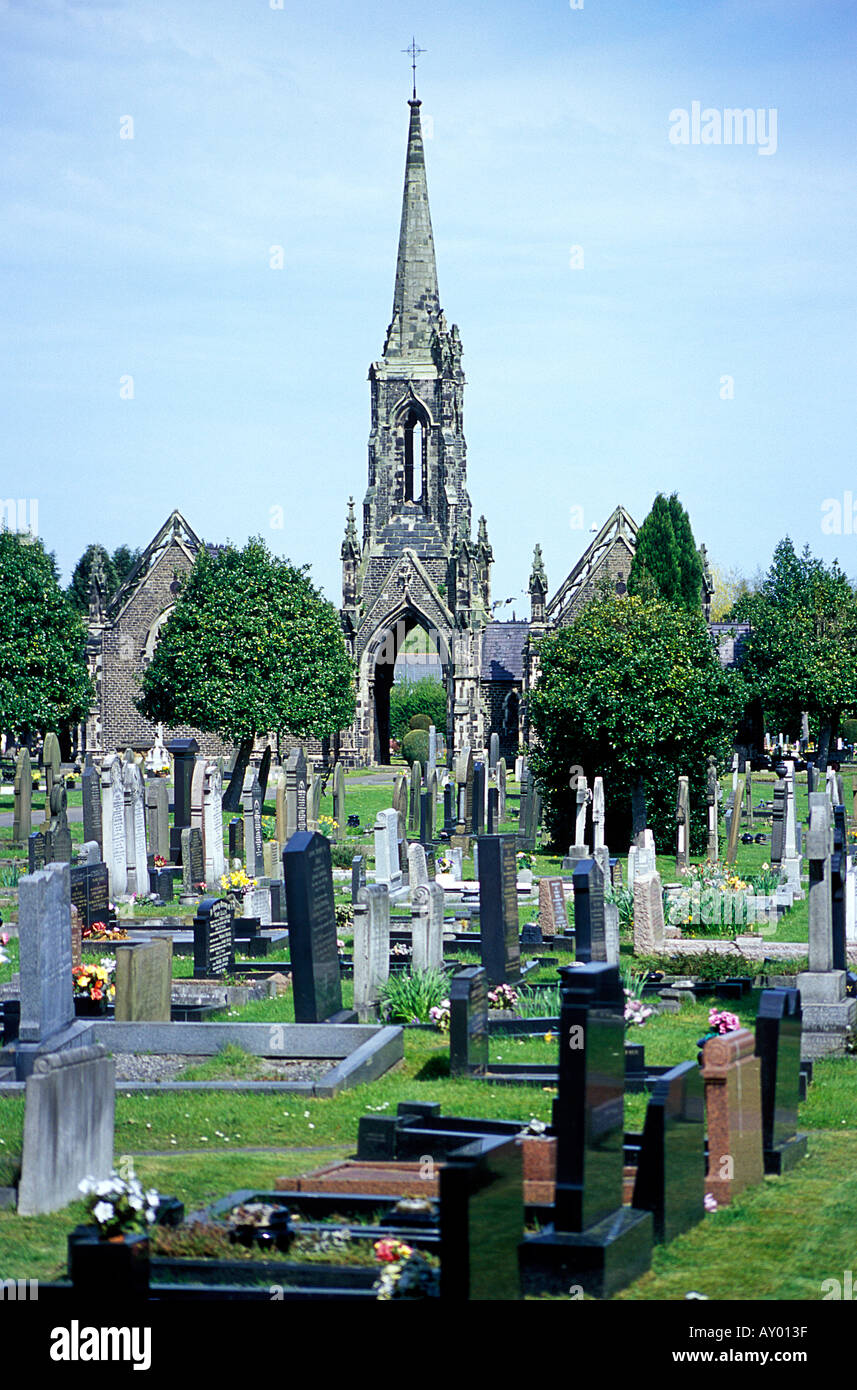 English graveyard hi-res stock photography and images - Alamy