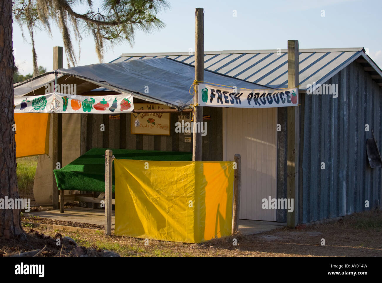Stand selling fresh produce Stock Photo - Alamy