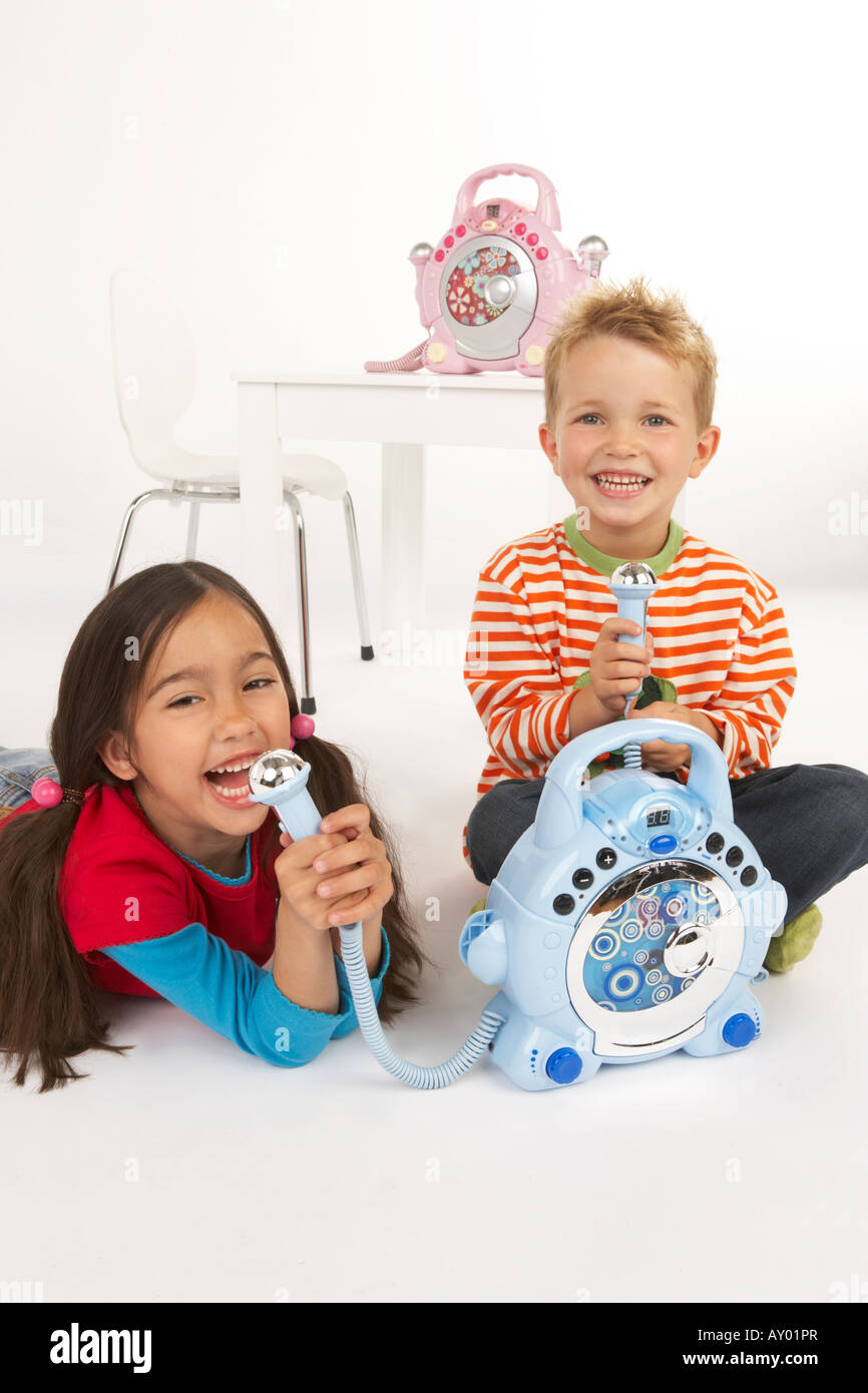 Girl with cd player hi-res stock photography and images - Alamy