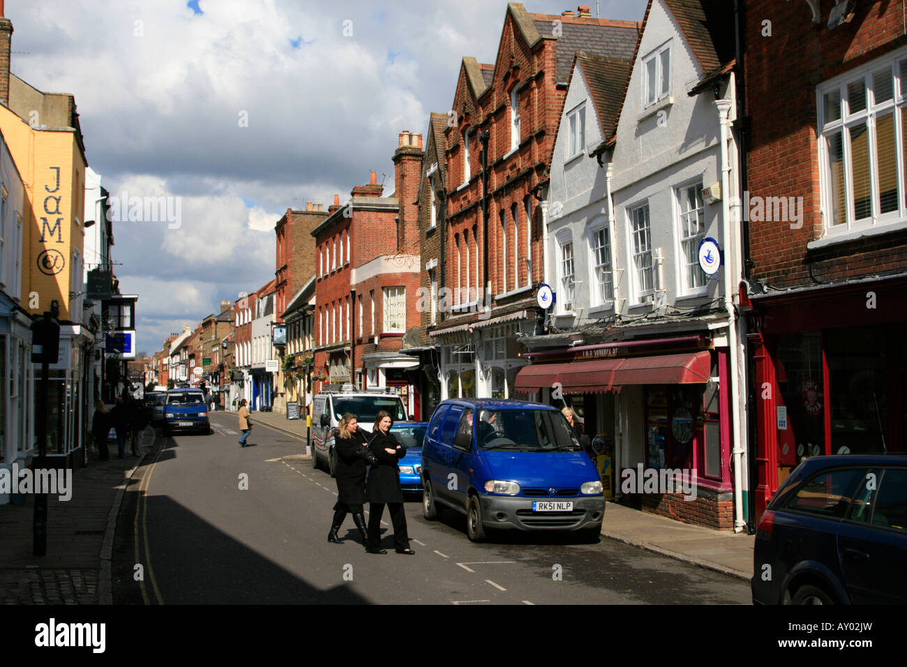 Maidenhead high street hi-res stock photography and images - Alamy