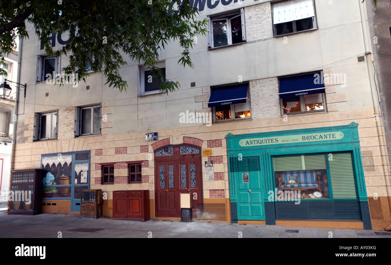 Fake shop fronts, decorative Tromp L'Oeil paintings on outside of ...