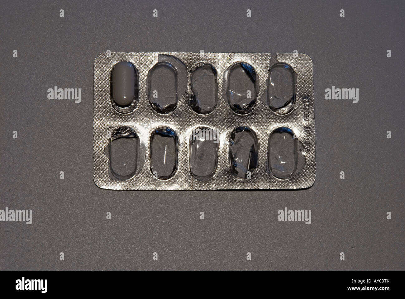 Empty tablet packet hi-res stock photography and images - Alamy