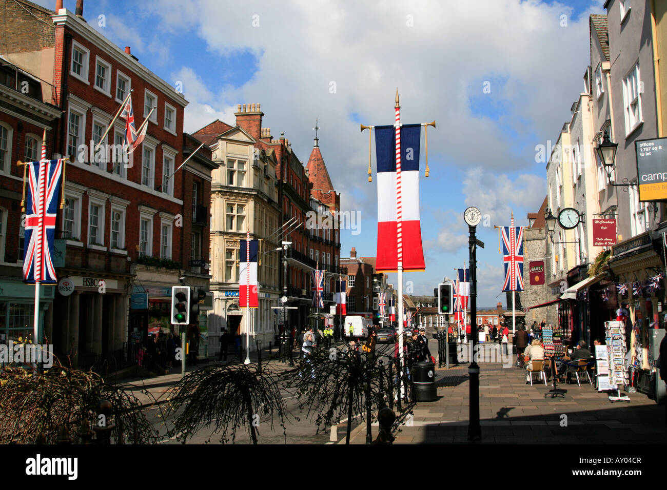 windsor castle town centre tourists Royal Borough of Windsor and ...