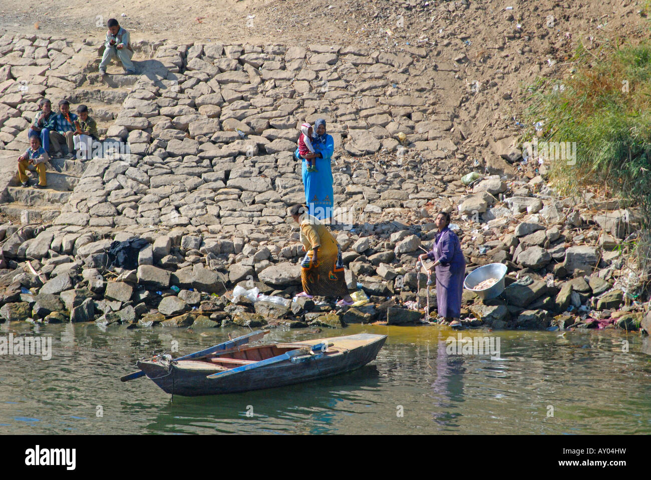 Washing in the nile river hi-res stock photography and images - Alamy