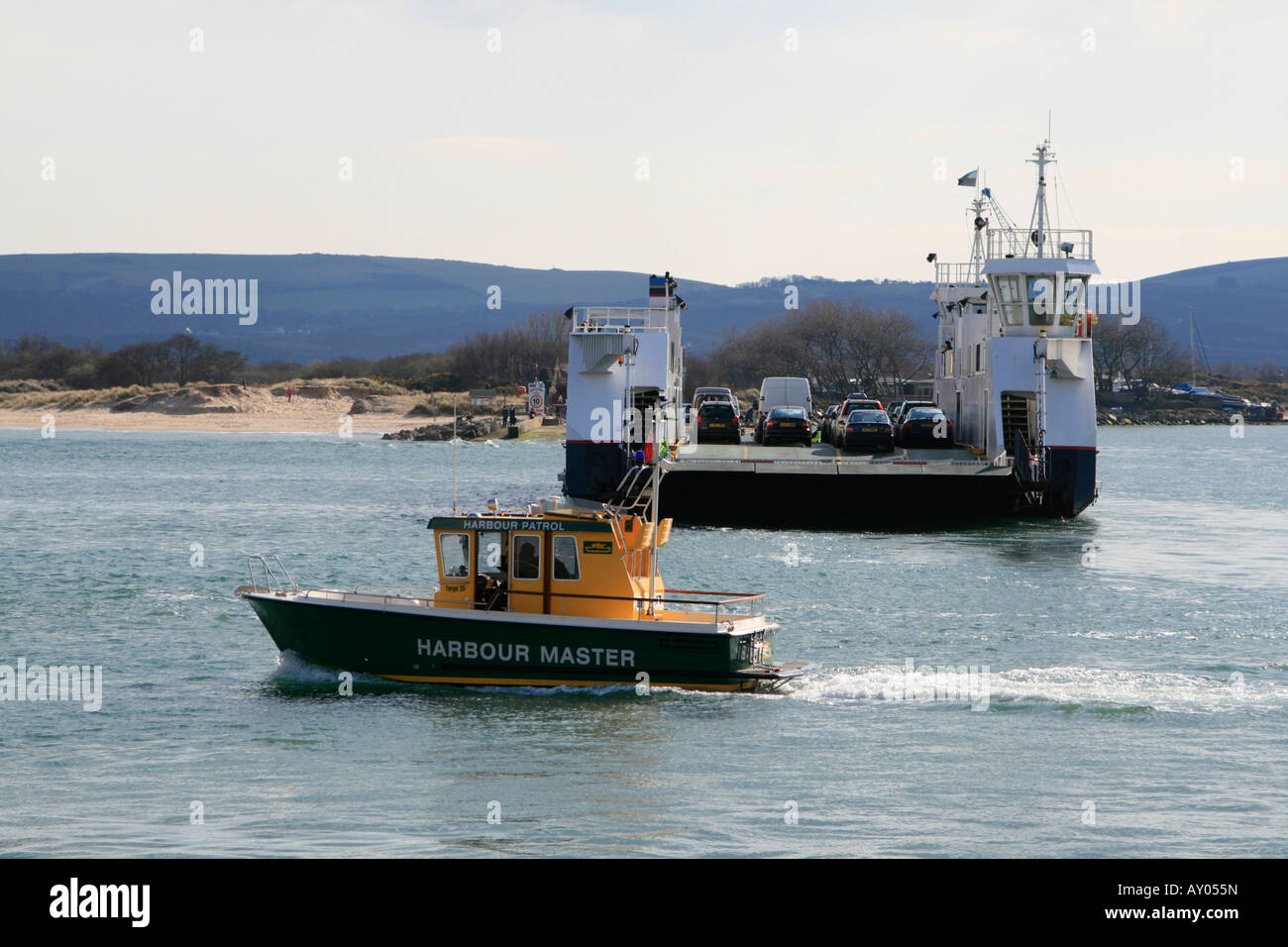 Bramble Bush Bay chain ferry that crosses the entrance to Poole Harbour ...