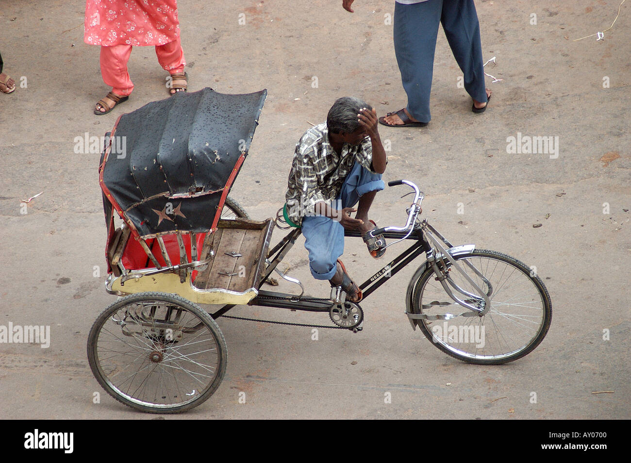 CYCLE RICKSHAW DRIVER AT OLD CITY OF CHARMINAR HYDERABAD ANDHRA PRADESH ...