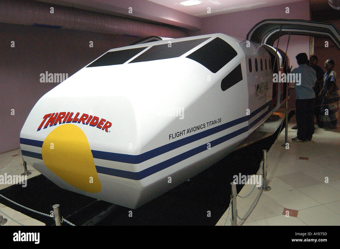 Flight simulator ride hi-res stock photography and images - Alamy