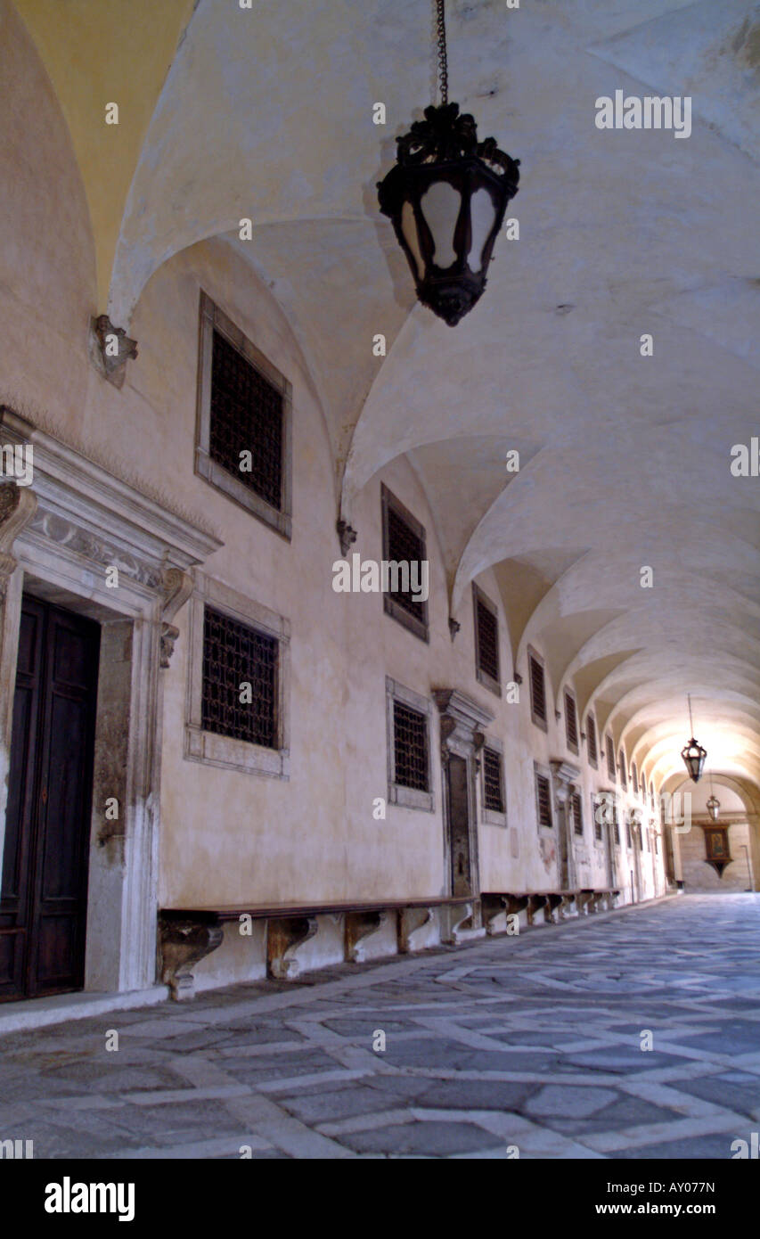 Vaulted stone ceiling hi-res stock photography and images - Alamy