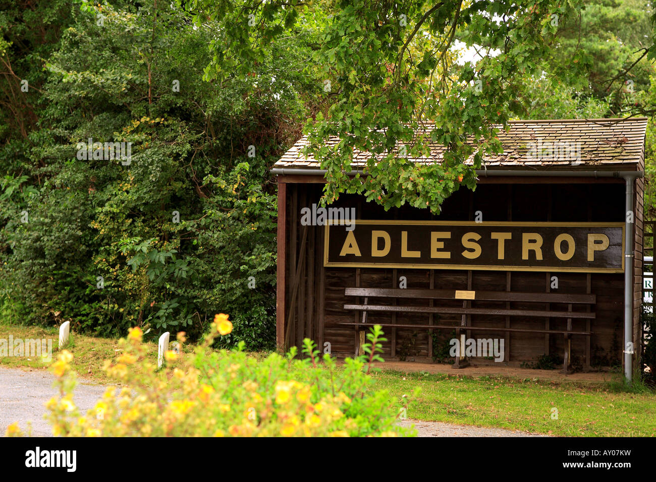 Adlestrop Bus Stop Cotswolds England Stock Photo - Alamy