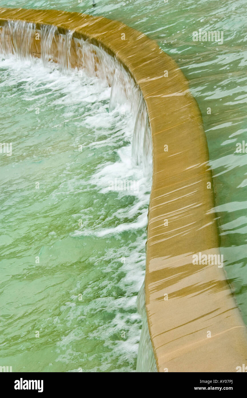 Garden waterfall feature hi-res stock photography and images - Alamy