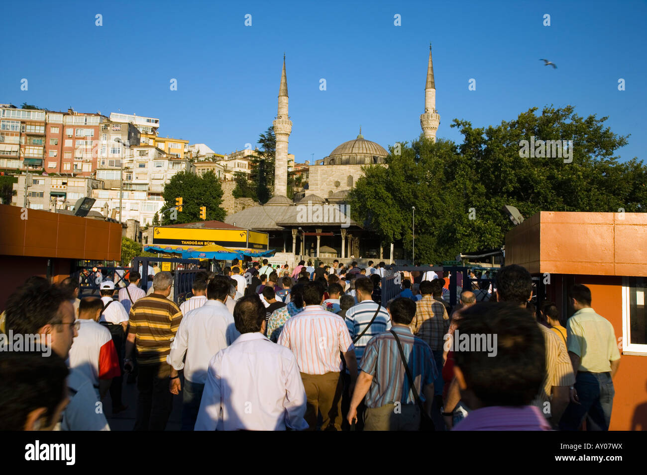 Istanbul, Marmara Region, Turkey; Crowd of commuters Stock Photo - Alamy