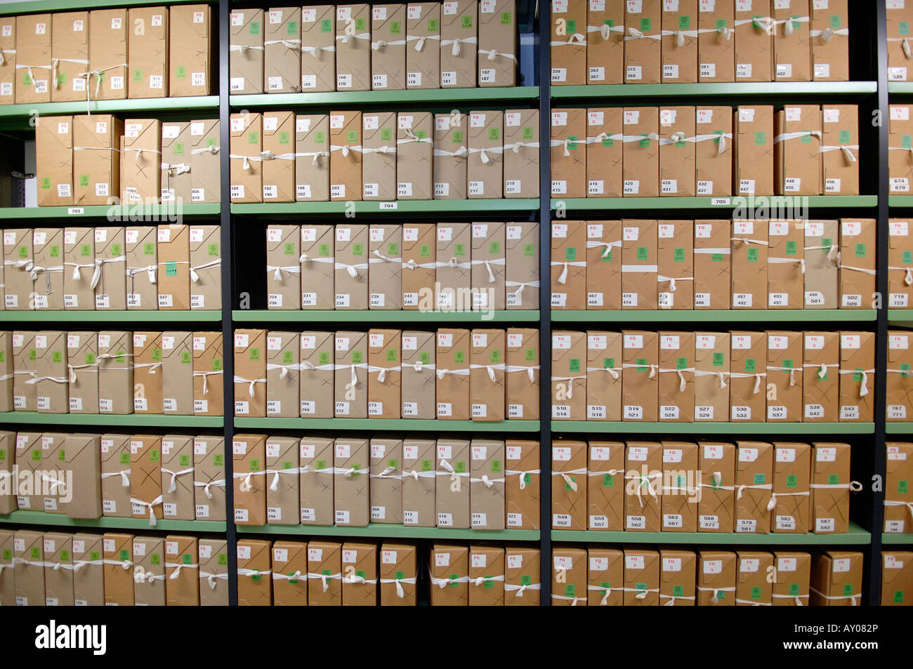 Public records office kew london hi-res stock photography and images ...