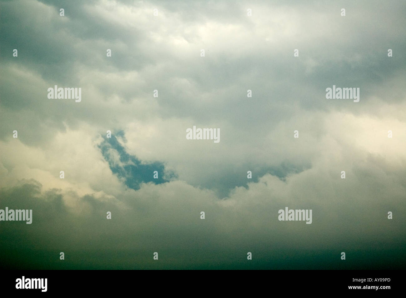 Massive dark storm clouds hi-res stock photography and images - Alamy