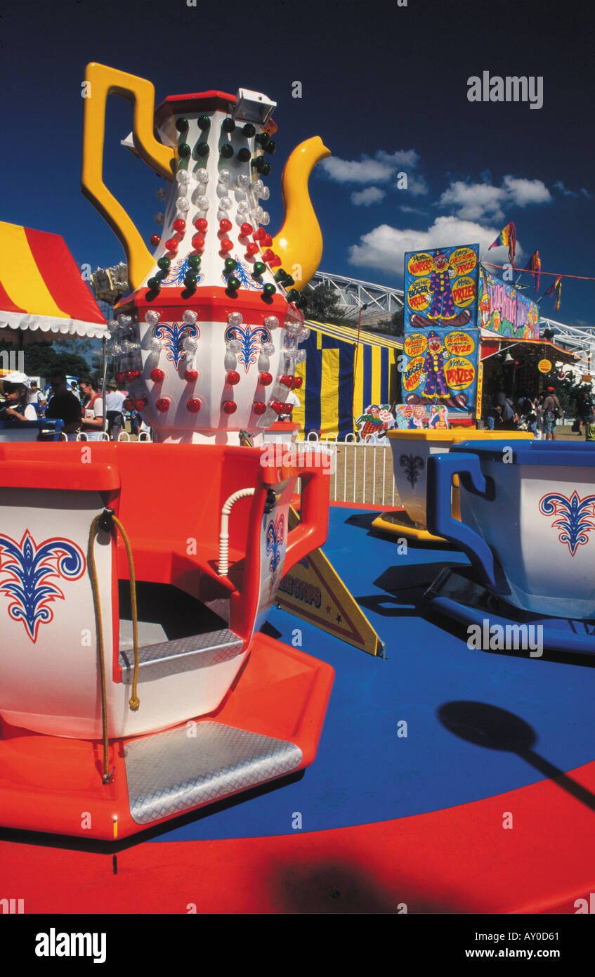 Teapot ride hi-res stock photography and images - Alamy