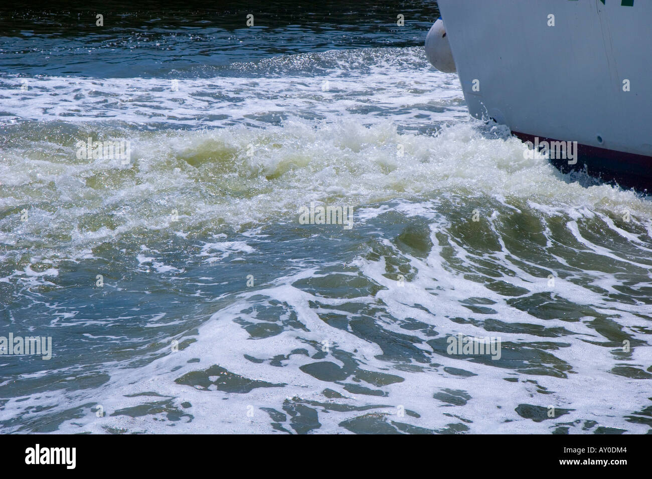 sea , dirt, water, ship, foam, waves, algae, carry, close up, moving ...