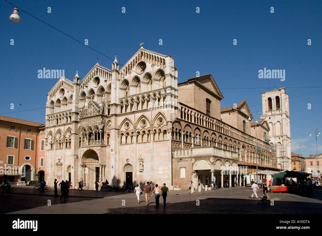 Ferrara, cathedral, church, religion, believers, gate, statue, arcades ...