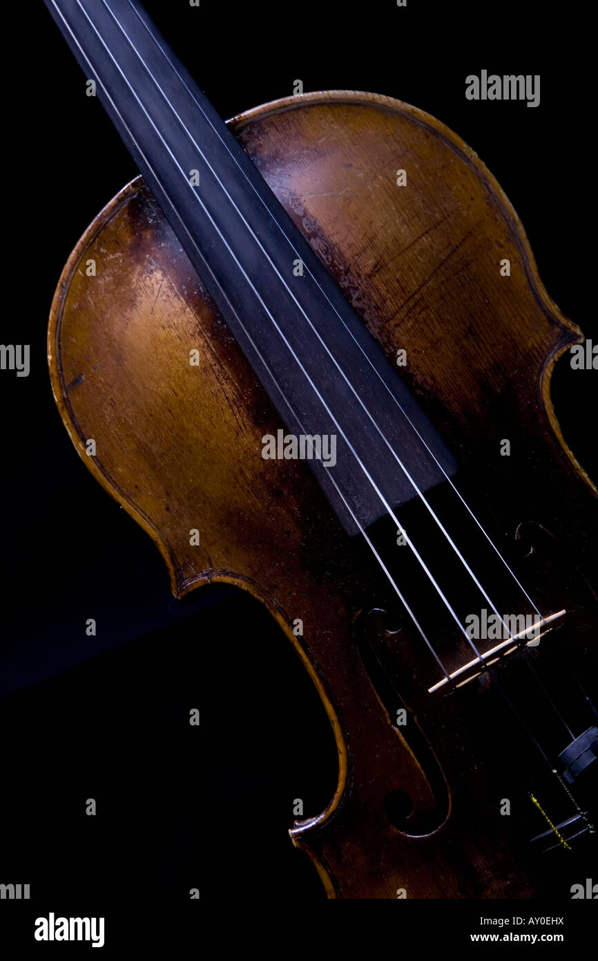 Neck of violin hi-res stock photography and images - Alamy