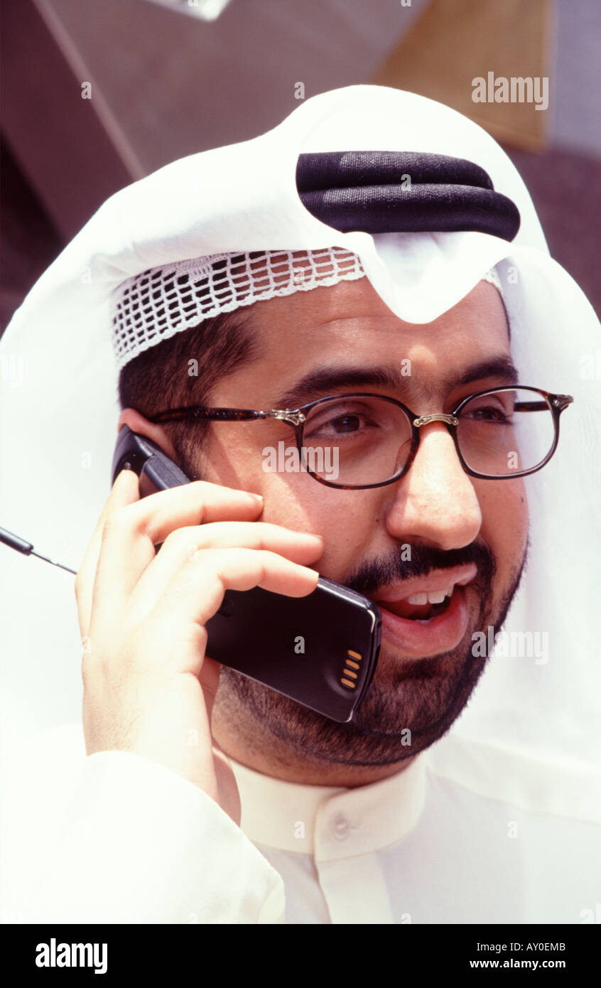 Kuwait city kuwait kuwaiti man hi-res stock photography and images - Alamy