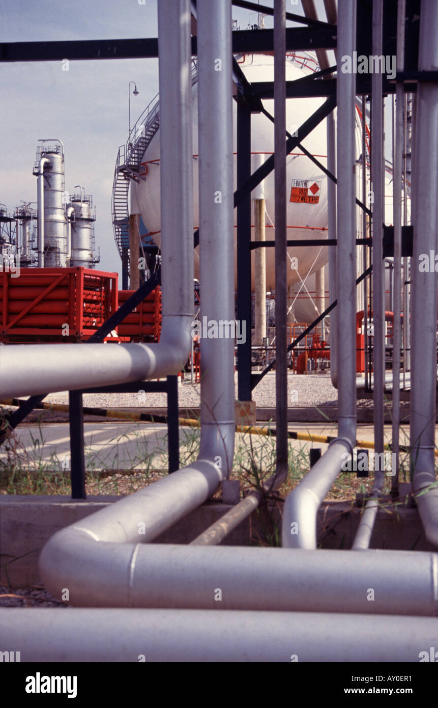 oil and gas installation johor bahru malaysia showing pipes and holding ...