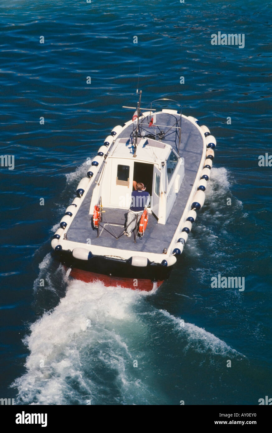 Small wake hi-res stock photography and images - Alamy