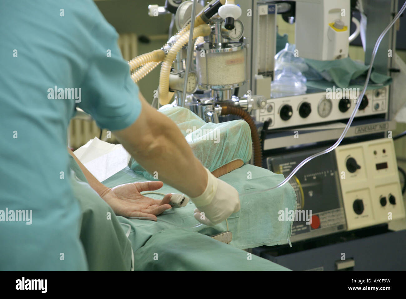 Cesarian section hi-res stock photography and images - Alamy