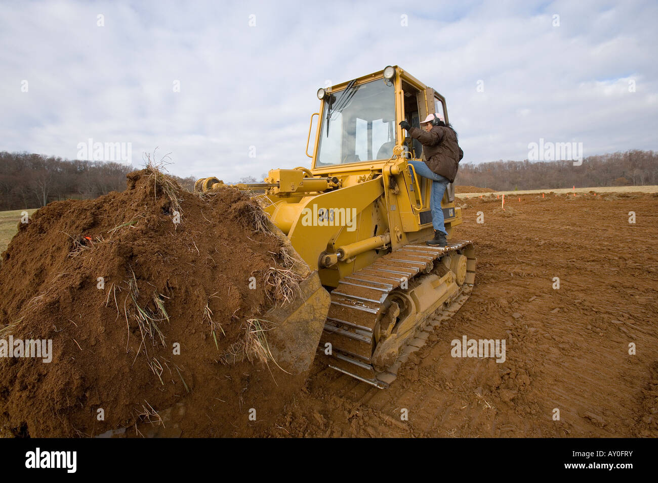 Bulldozer operator hi-res stock photography and images - Alamy
