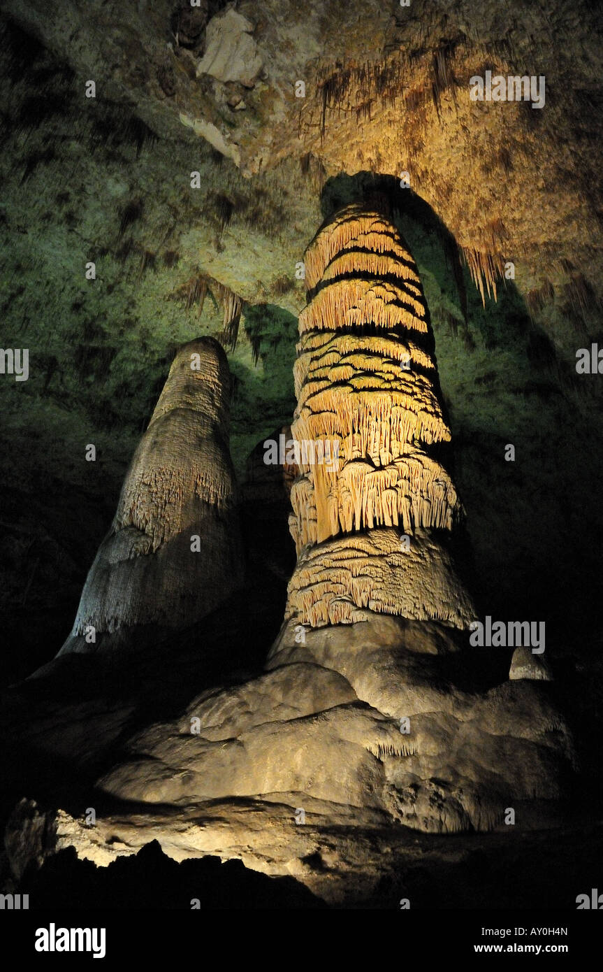 Stalagmite columns in the Big Room of the Carlsbad Caverns National ...