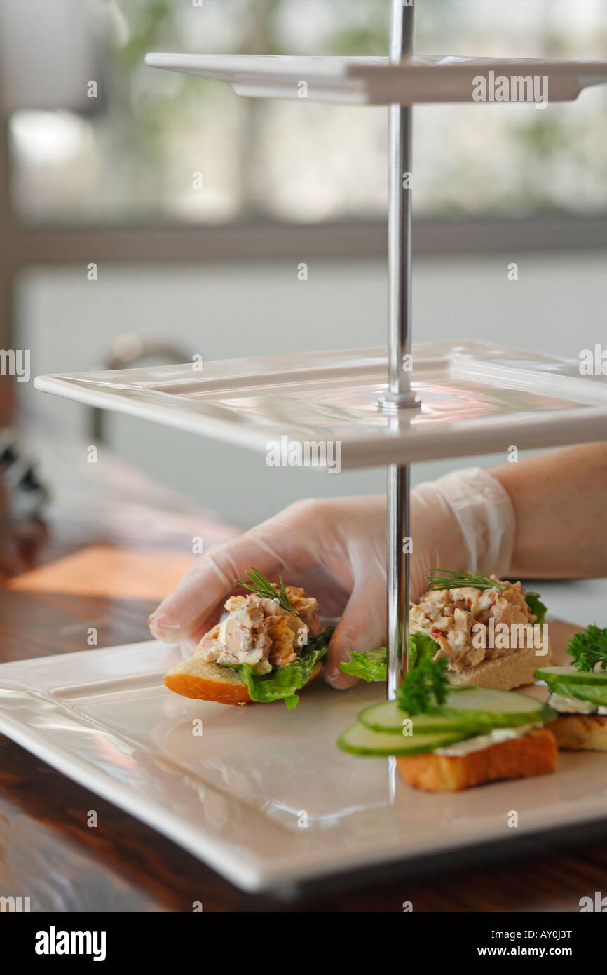 Chef plating detail hi-res stock photography and images - Alamy