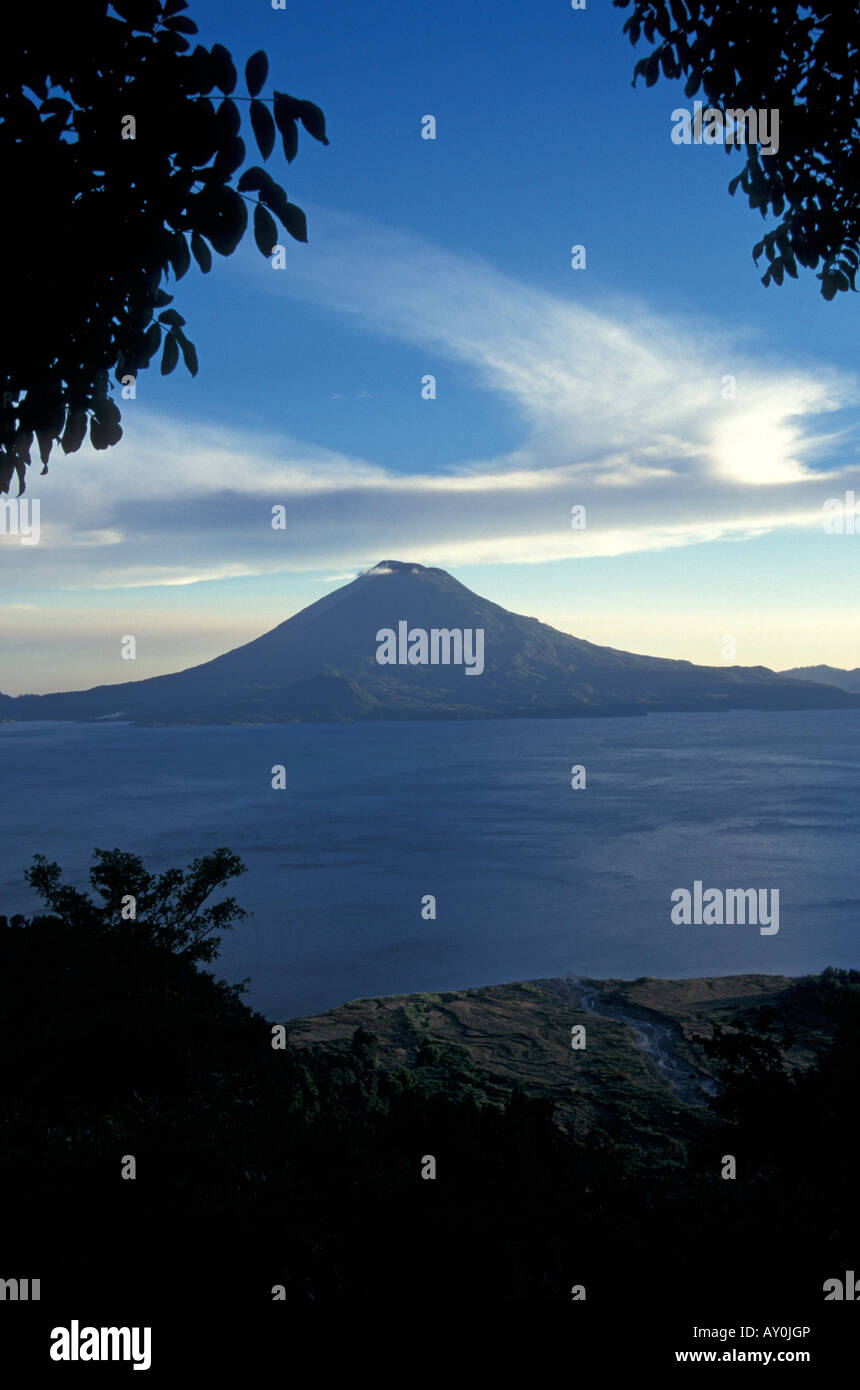 Volcan toliman hi-res stock photography and images - Alamy