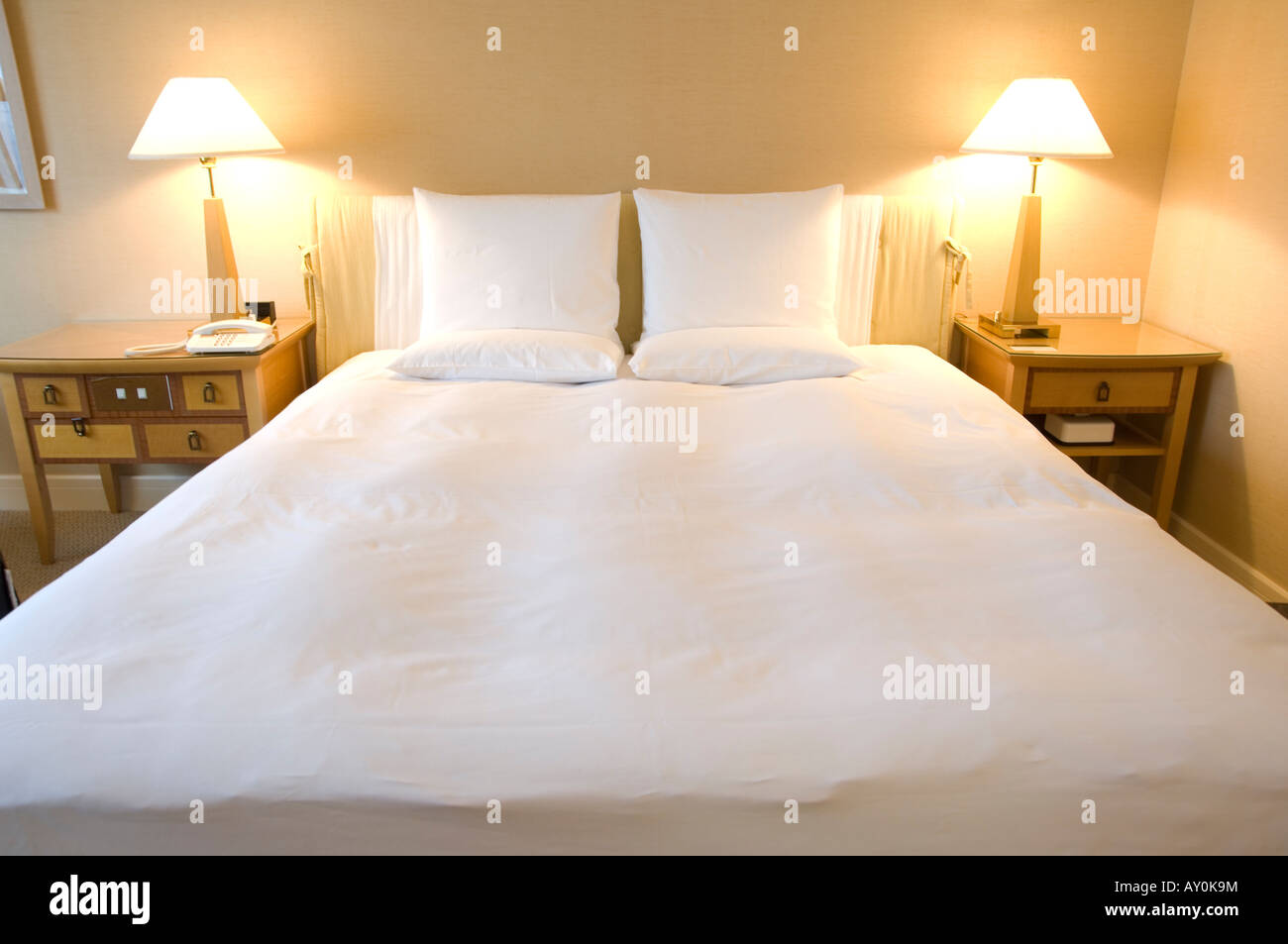 Neat bed hi-res stock photography and images - Alamy