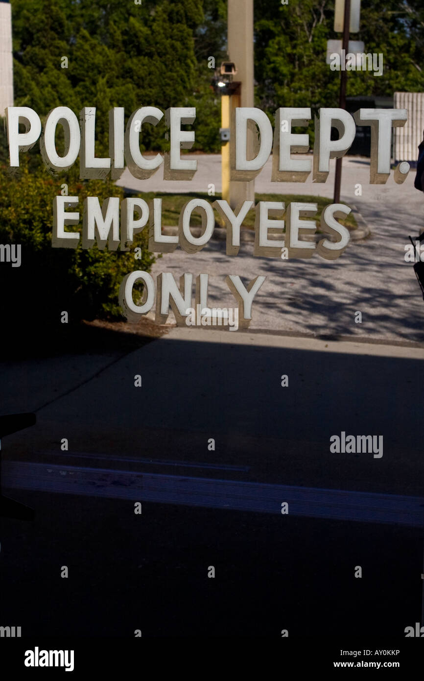 Employee entrance hi-res stock photography and images - Alamy