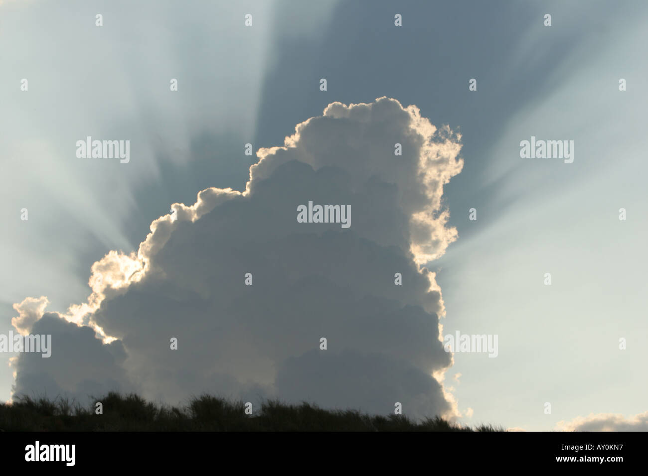 Every cloud has a silver lining hi-res stock photography and images - Alamy