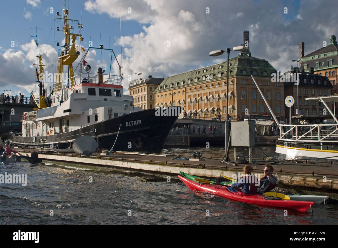 Canal tours in kayaks hi-res stock photography and images - Alamy