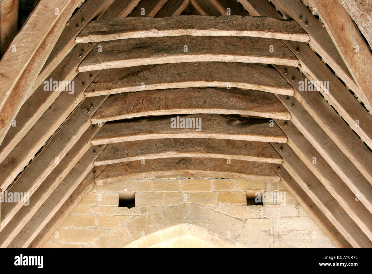 Rafters purlins hi-res stock photography and images - Alamy
