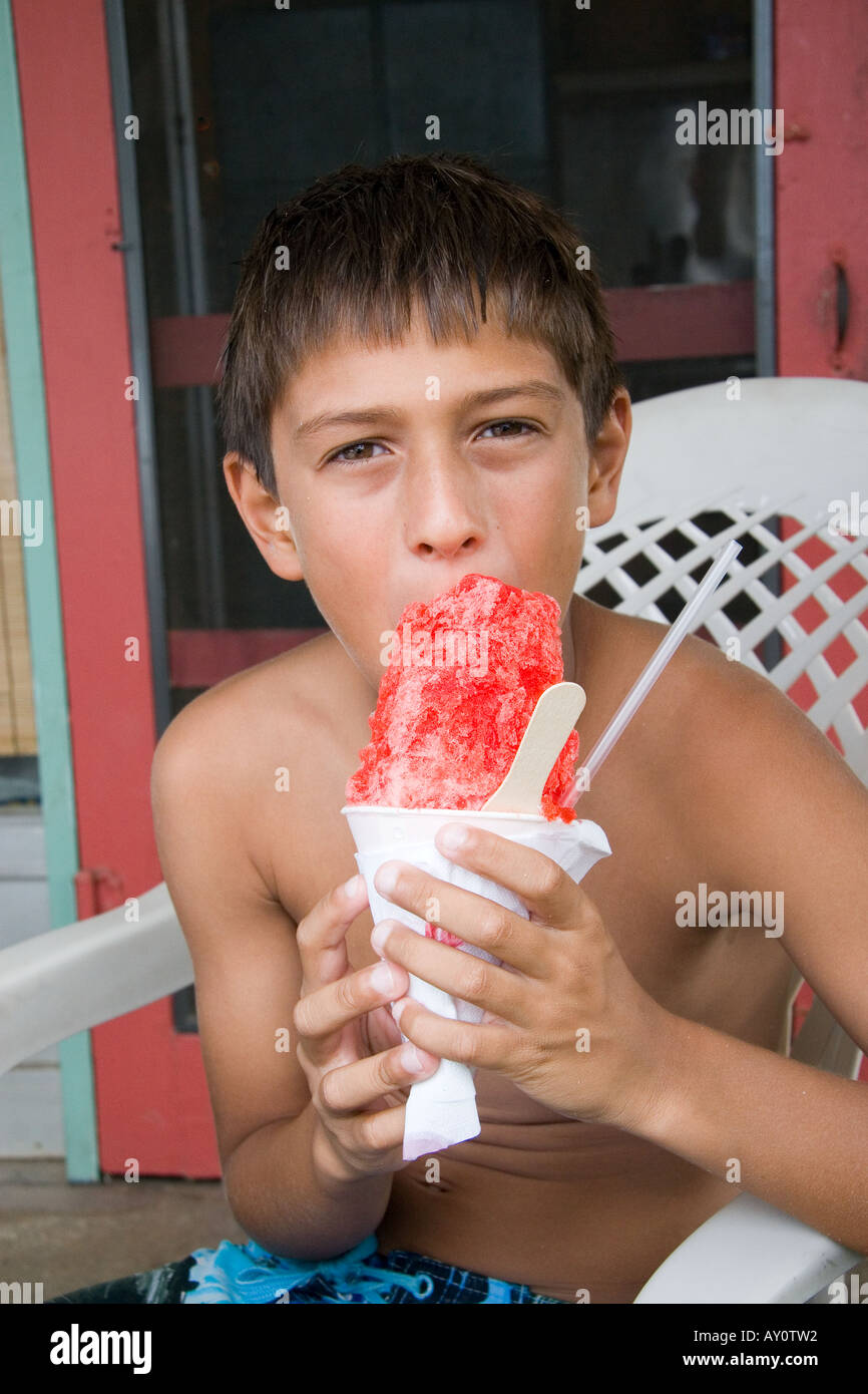 Shaved ice hawaii hi-res stock photography and images - Alamy