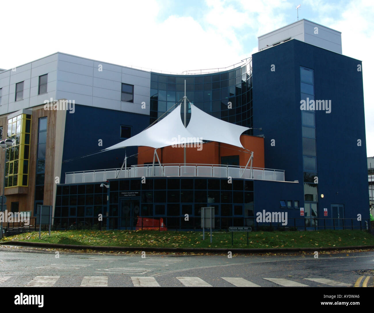 Childrens Hospital for Wales at Cardiff South Wales GB UK 2005 Stock ...