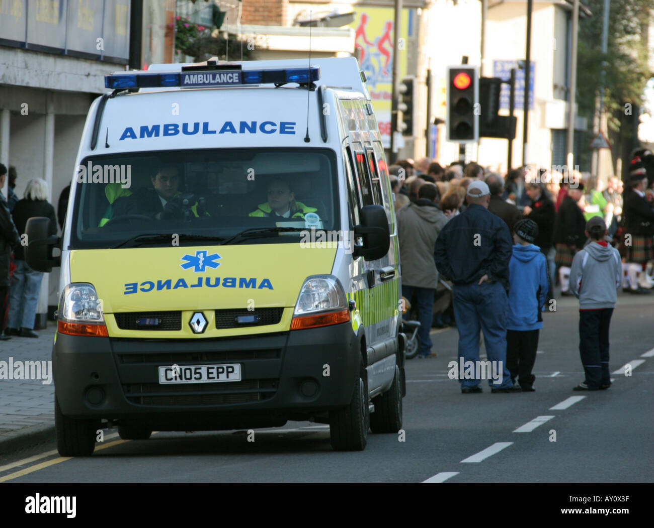 Welsh ambulance service paramedic hi-res stock photography and images ...