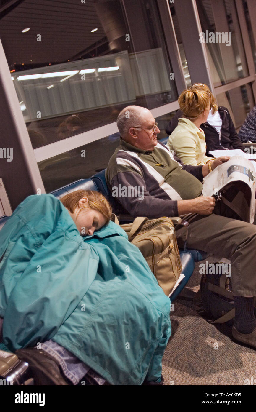 Airport delay hi-res stock photography and images - Alamy