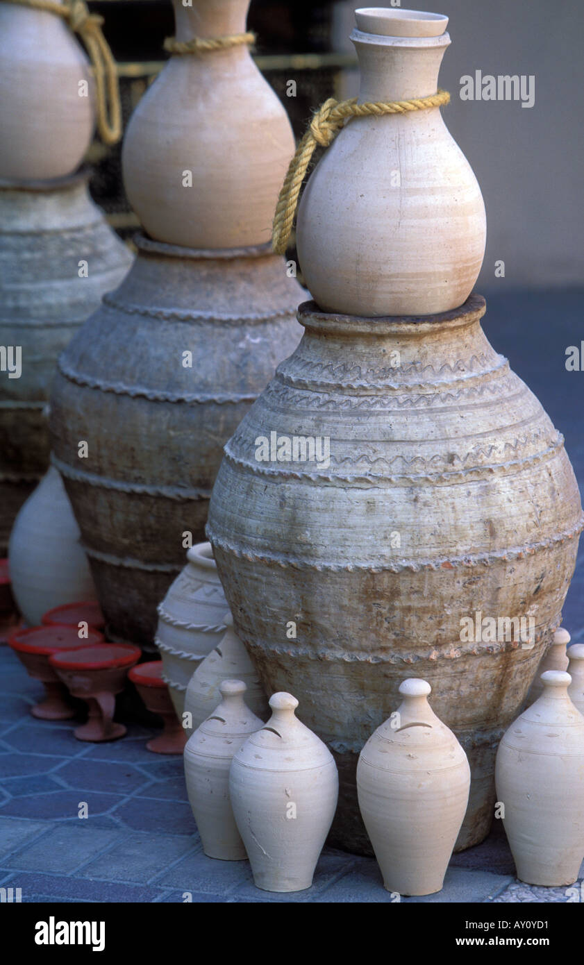 Clay pots market middle east hi-res stock photography and images - Alamy