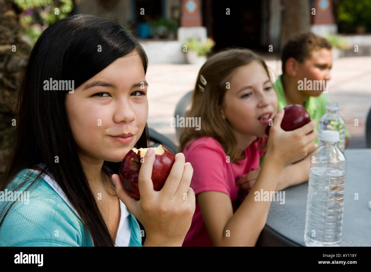Healthy eating teenagers table hi-res stock photography and images - Alamy