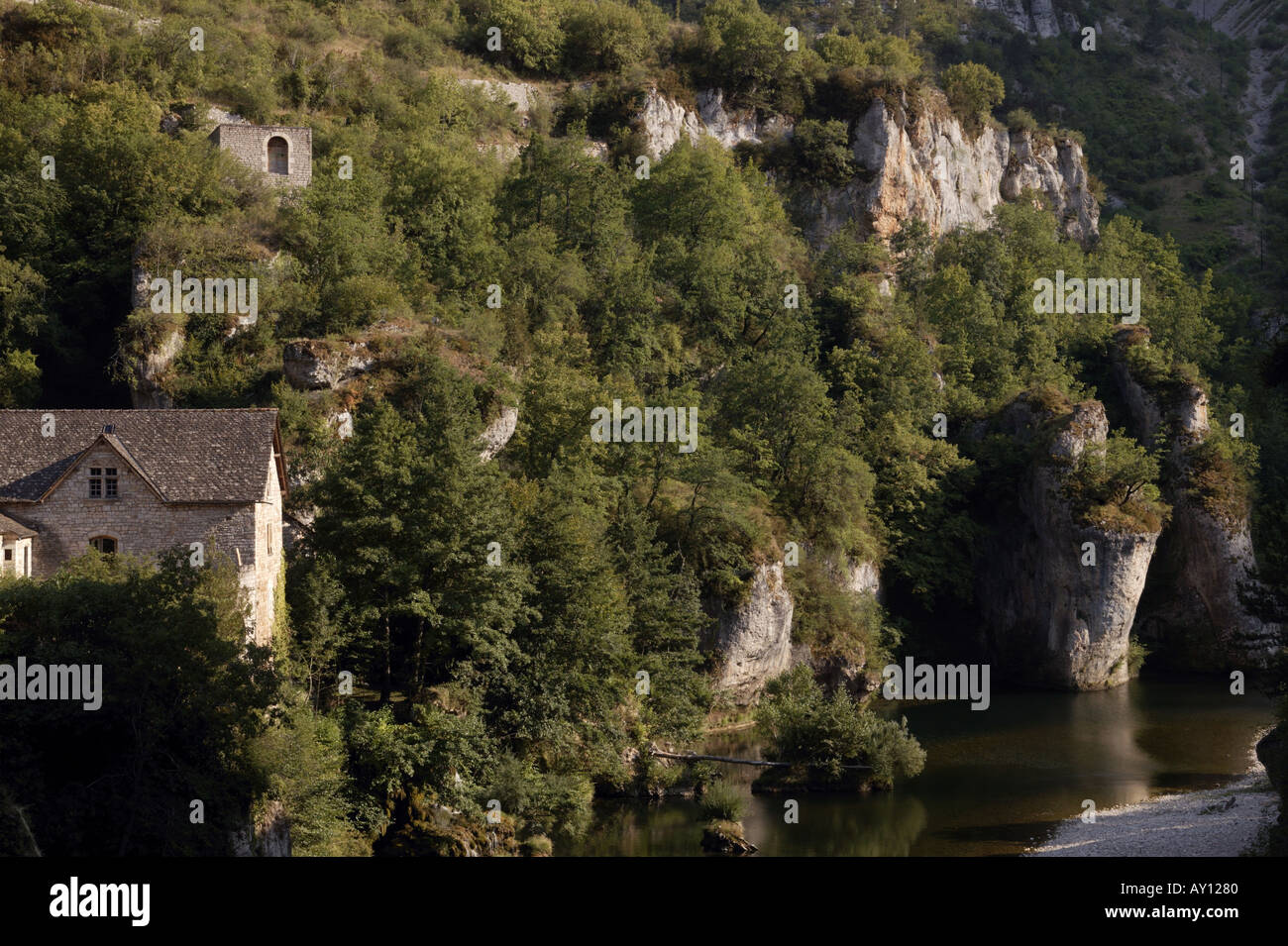 Saint chely hi-res stock photography and images - Alamy