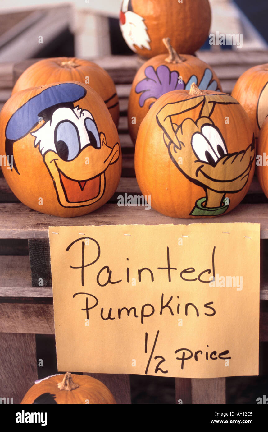 Donald Duck Pumpkin Carving