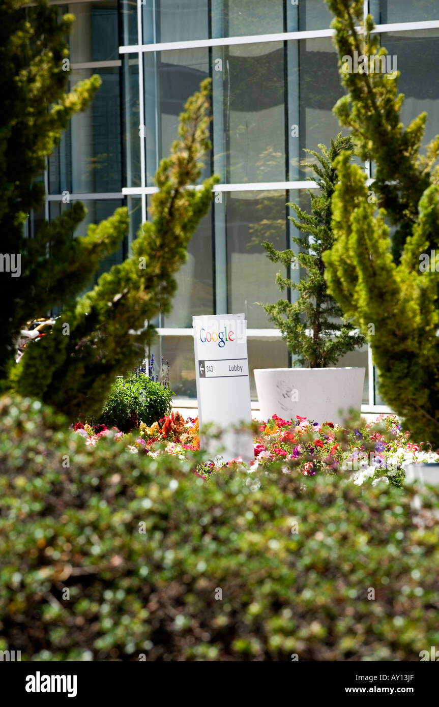 Sign outside Google headquarters building Palo Alto, CALIFORNIA Stock ...