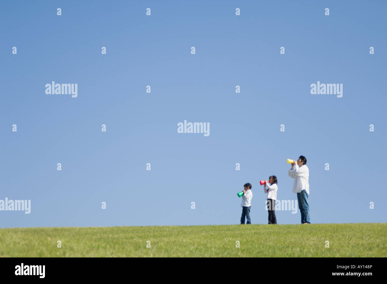 Cheering children outdoors hi-res stock photography and images - Alamy