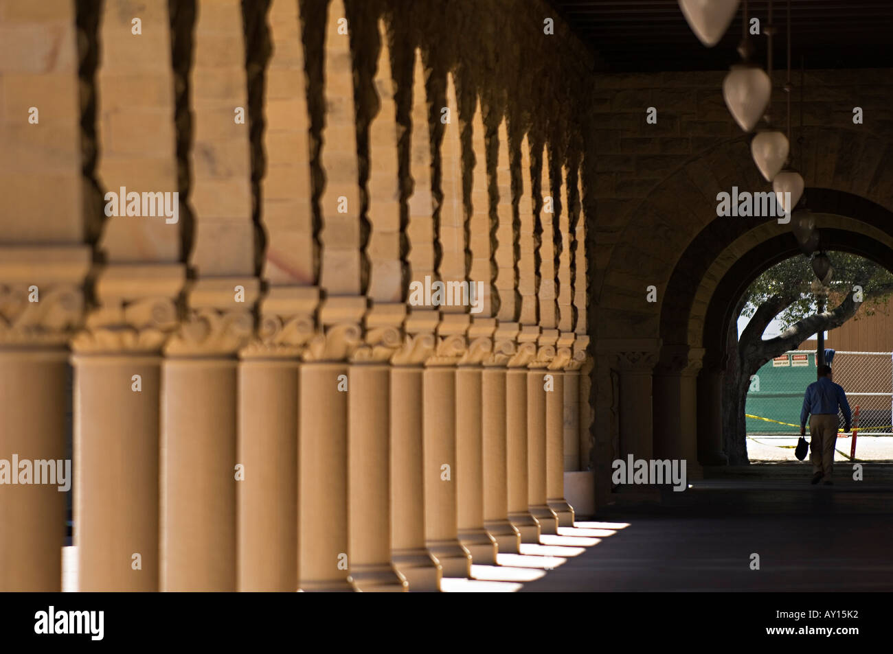 Main Quadrangle at the campus at Stanford University in Palo Alto ...