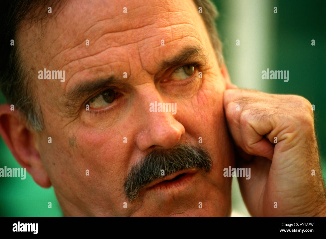 John cleese actor hi-res stock photography and images - Alamy