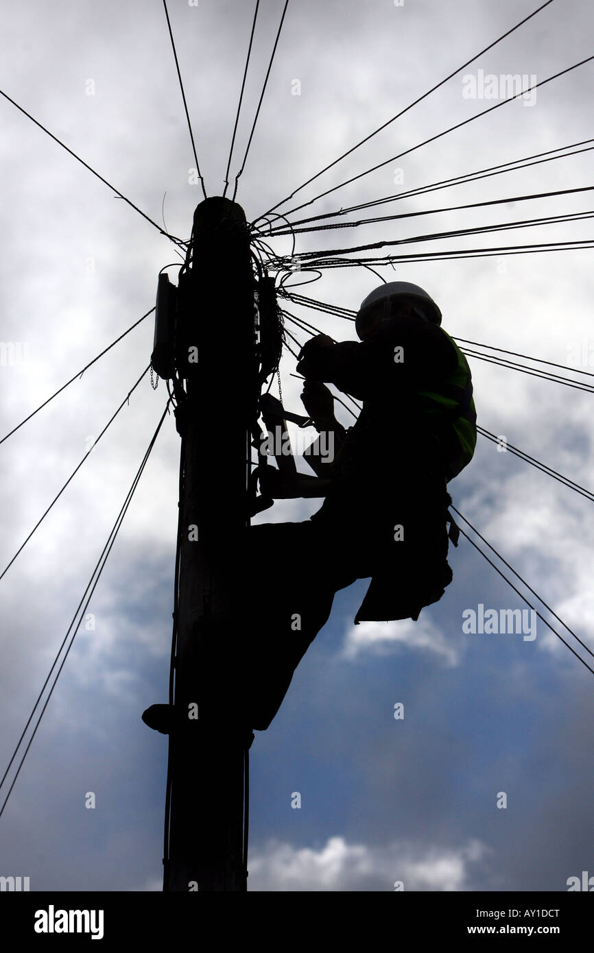 Engineer up pole hi-res stock photography and images - Alamy